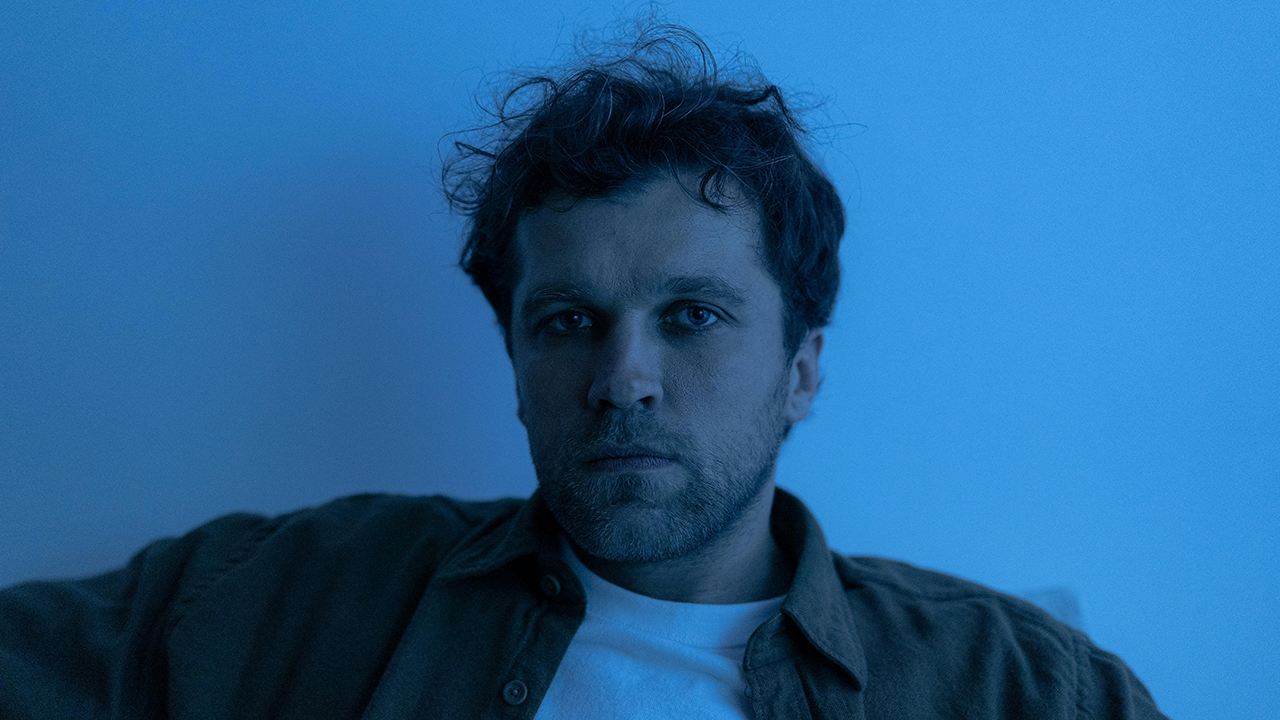 Luce blu occhiali e strategie per proteggersi | GoSalute